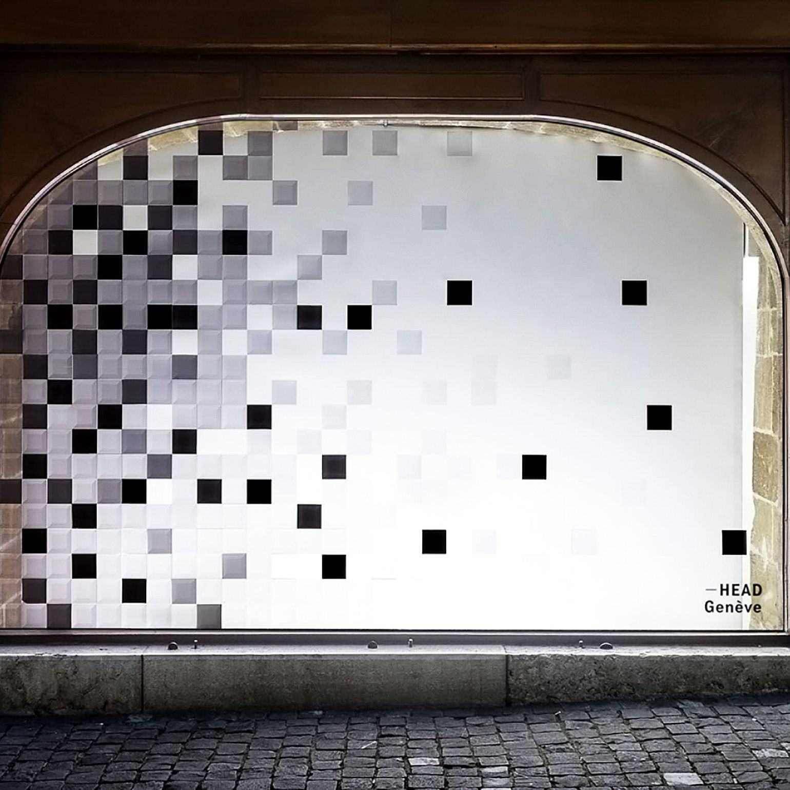 RJ HEAD Genève | CORAL STUDIO